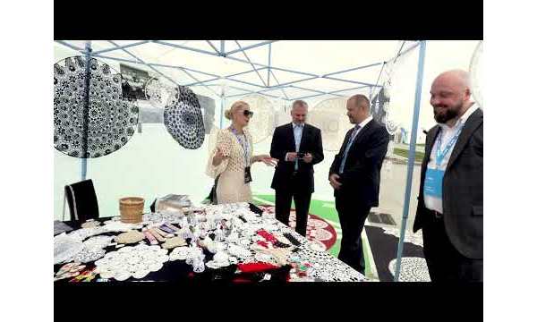 Celebrating the launch of AFL's Poland Manufacturing Facility.